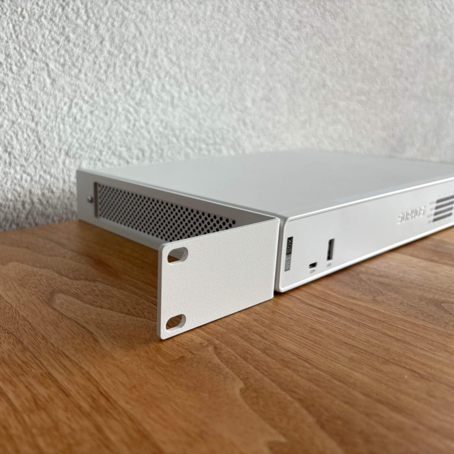 Neue minimalistische Rackmount-Kits für Sophos Firewalls