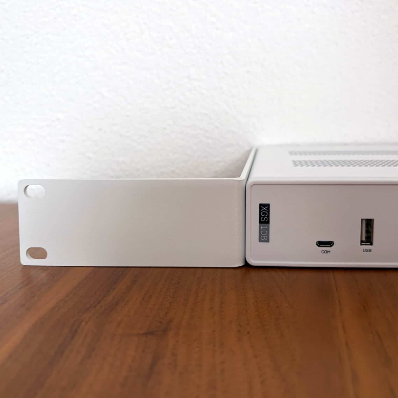 New minimalist rackmount kits for Sophos Firewalls