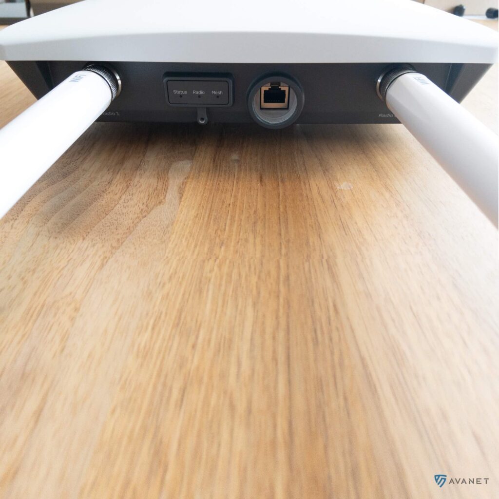 Sophos APX 320X Outdoor Access Point [A32XTCHNE] - Avanet